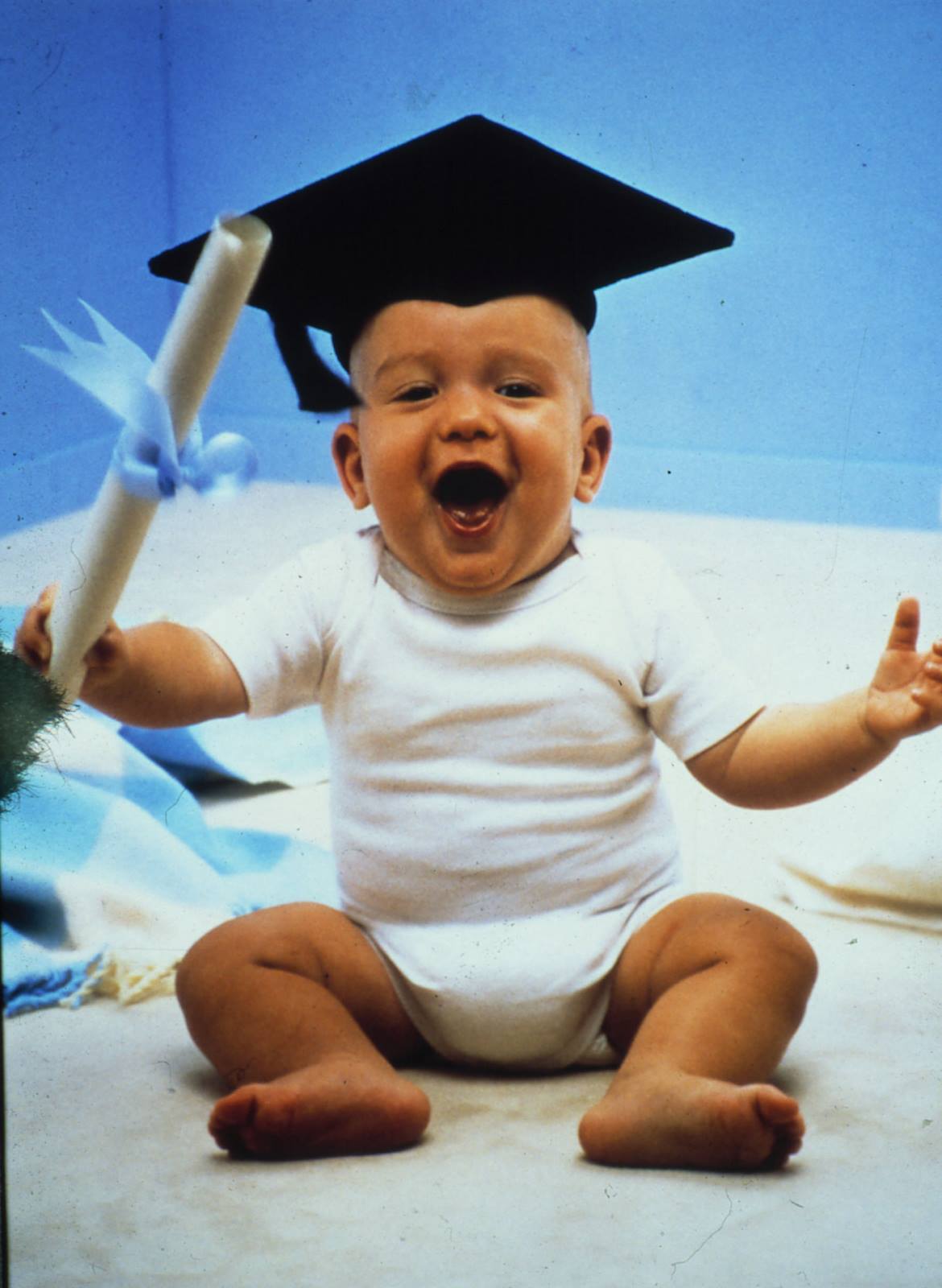 Se nos está yendo la olla con las graduaciones – Emilio Calatayud